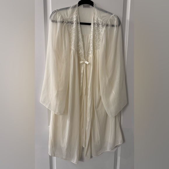 Bali Studio | Intimates & Sleepwear | X482 Bali Studio Collection Ivory ...